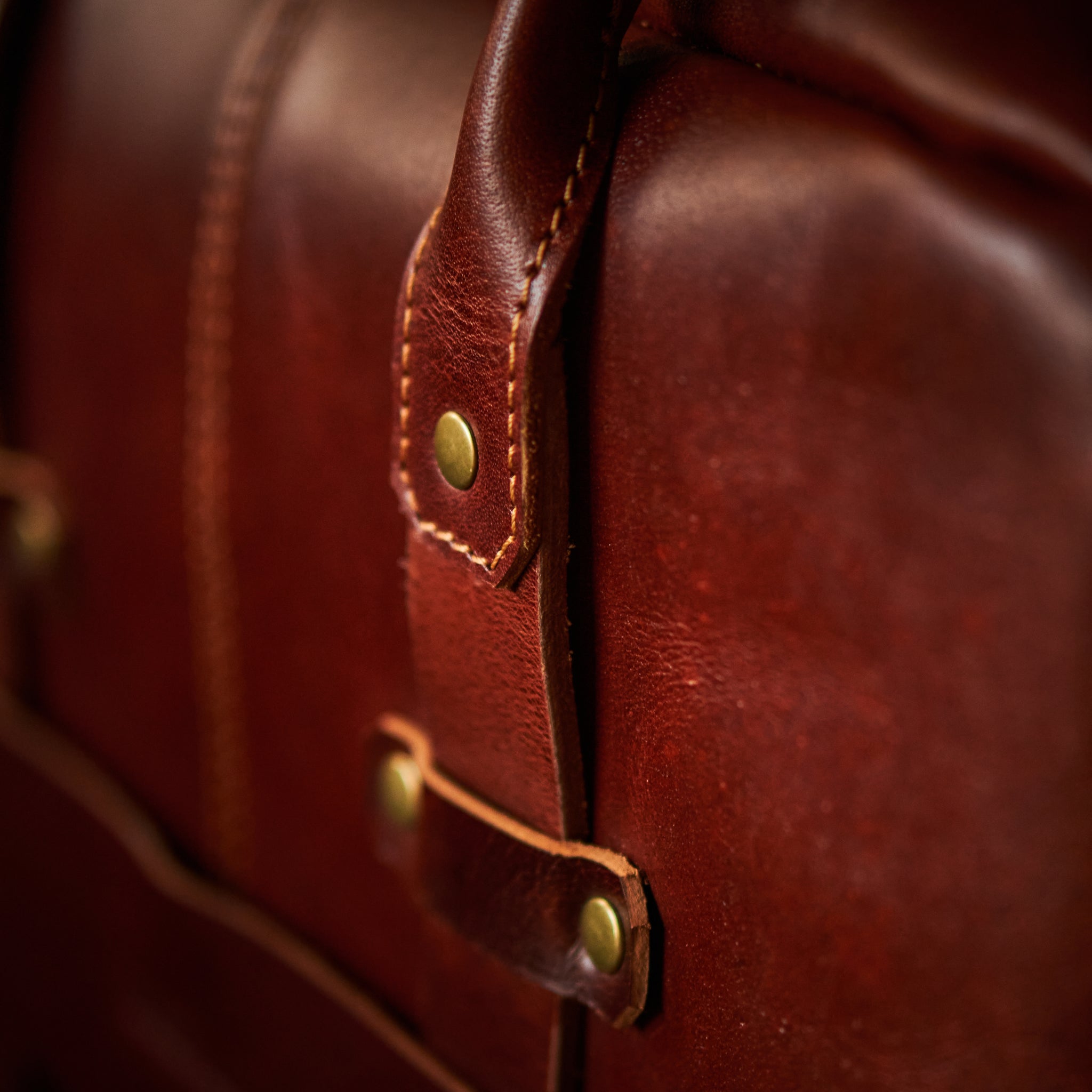 Leather boston bag for men – Craft & Glory